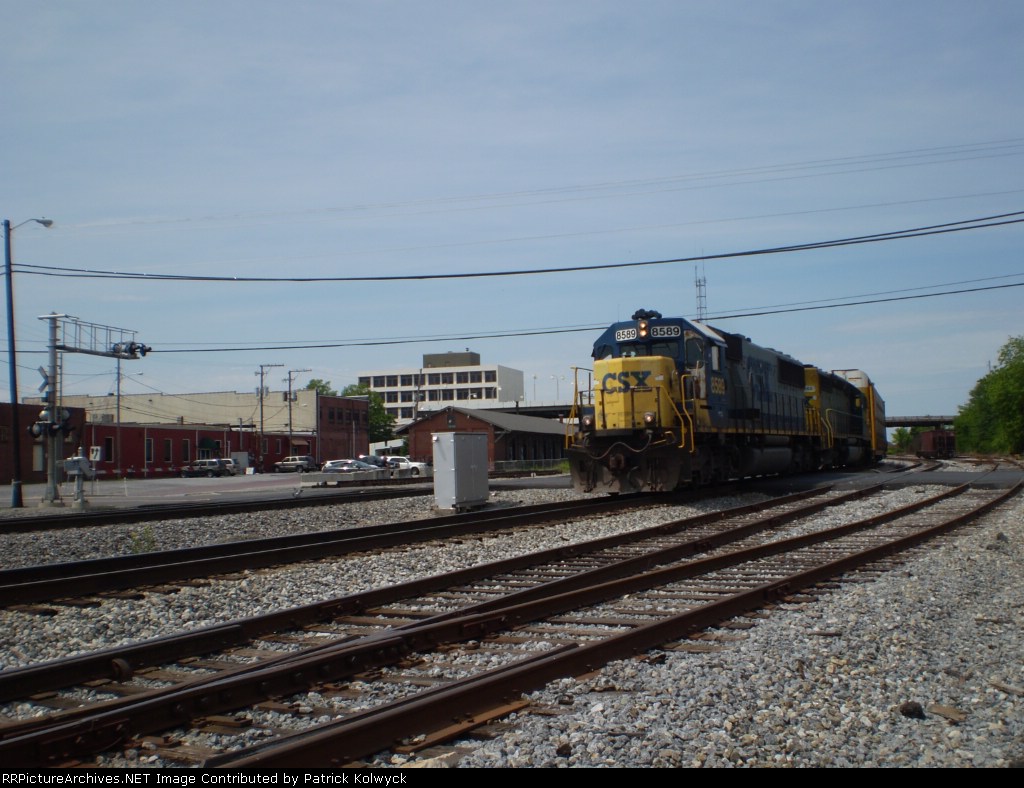 CSX 8589